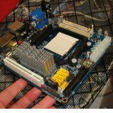 ASCII.jp：Socket AM2が大きく見える!? Mini-ITXマザー「KI690-AM2」がAlbatronから！