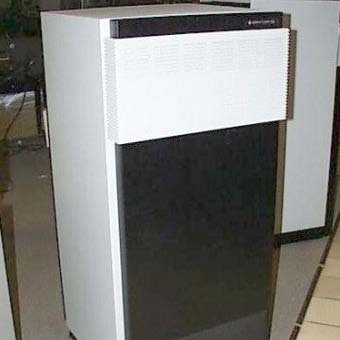 ASCII.jp：業界に痕跡を残して消えたメーカー ライバル同士の合併で崩壊したStardent Computers (2/3)