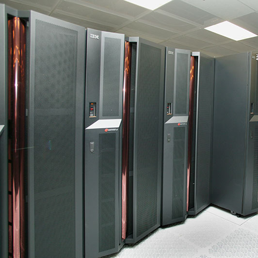 ASCII.jp：スーパーコンピューターの系譜 最後のSMPクラスターマシンASC Purple (1/4)