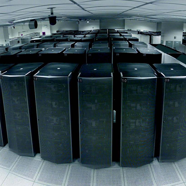 ASCII.jp：スーパーコンピューターの系譜 Blue Pacificより3.4倍高速なASCI White (1/3)