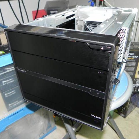 ASCII.jp：お待たせ！ Shuttle初のZ68採用キューブ型ベアが2月に発売