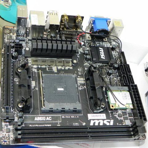 ASCII.jp：IEEE 802.11acを備えるSocket FM2+対応Mini-ITXマザーが発売