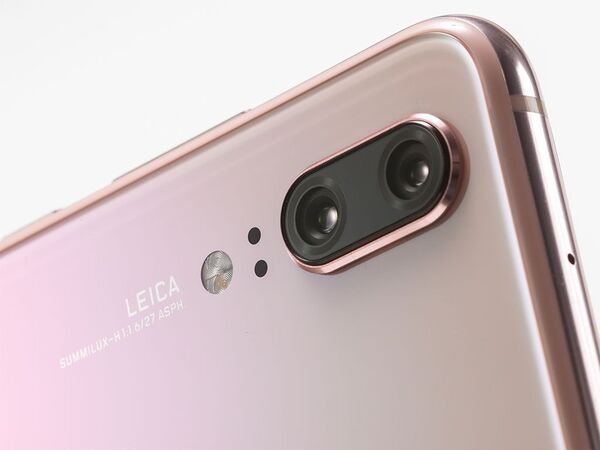 「HUAWEI P20」「HUAWEI nova 3」がドコモ／auのVoLTEをサポート - 週刊アスキー