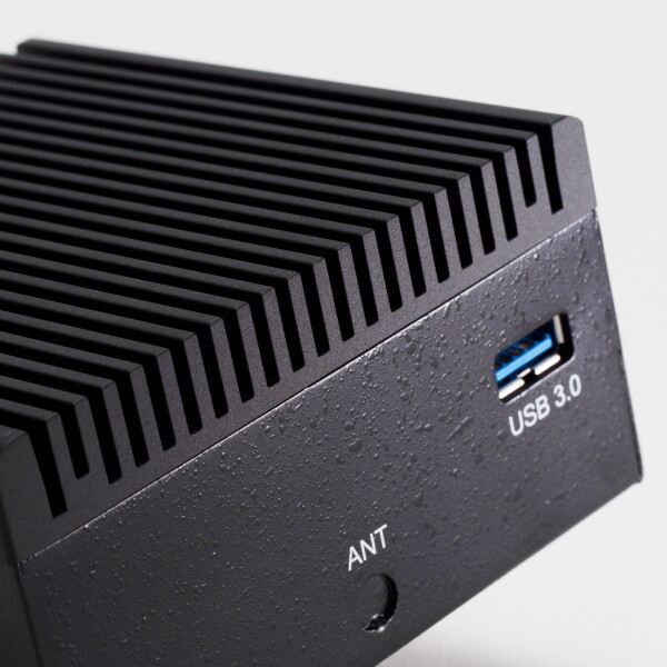 ASCII.jp：ウェブ面接・動画面接はAIで攻略!? すぐ開発に取り組める「AI CORE Xスターターキット」解説！ (1/4)