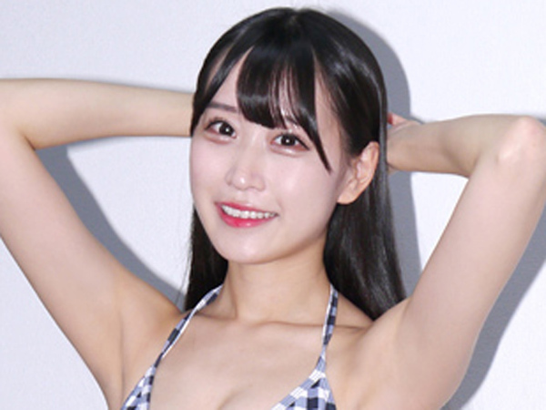 ASCII.jp：「ドSな雰囲気にドキドキします」 宮花ももの2nd DVDは、アイドルじゃないナチュラルな姿で勝負！ (1/2)