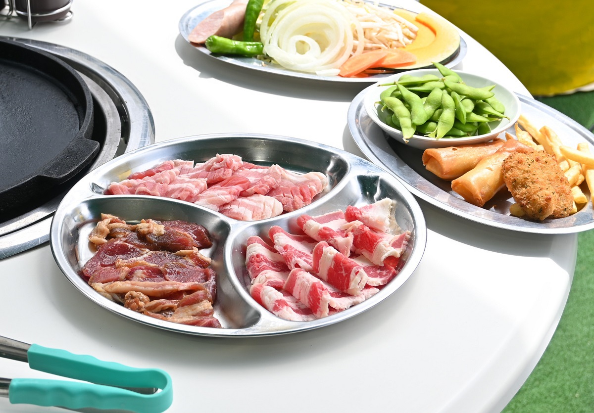 ASCII.jp：今年こそ夏を満喫したい！ 神宮外苑「森のビアガーデン2023」スタート 座席数を去年より約100席増 ビールの種類も豊富に