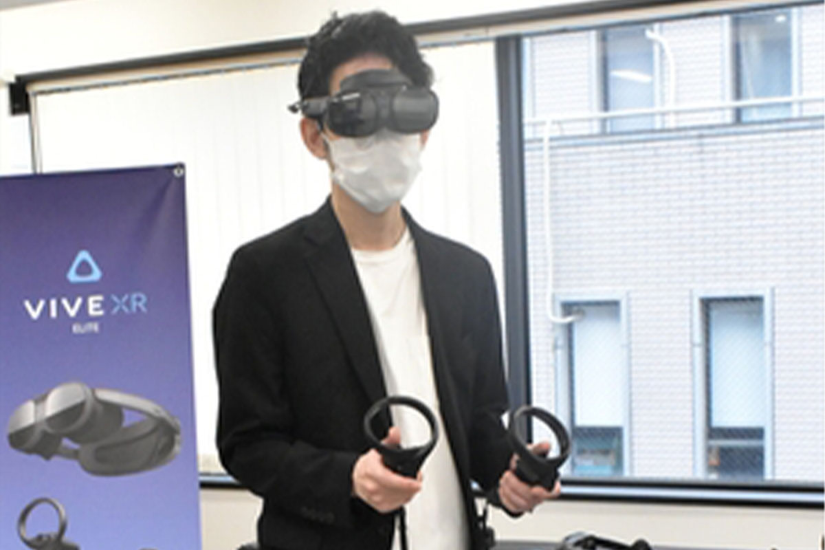 ASCII.jp：可能性は無限大⁉ XR初心者がHTCに学ぶ、VIVE XR Eliteの超活用術 (2/3)