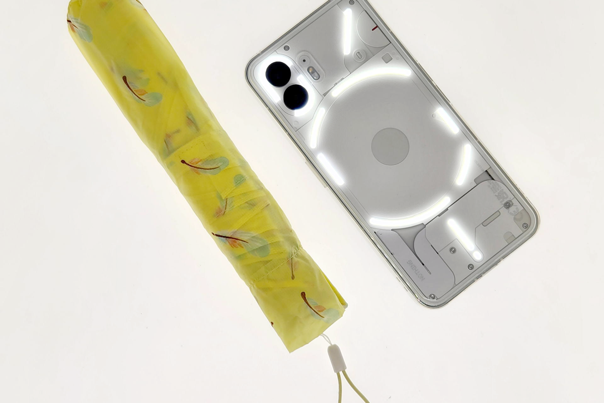 ASCII.jp：筆者の知る限り史上最軽量65g「マジカルテック傘」を衝動買い (1/3)