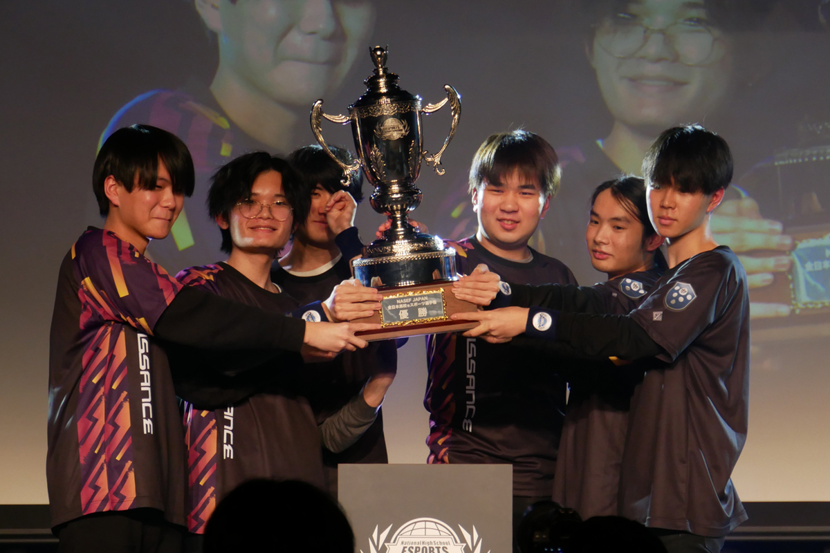 ASCII.jp：LoLを始めたい・始めた人は、「全国高校eスポーツ選手権」を見たほうがいい！ (1/3)