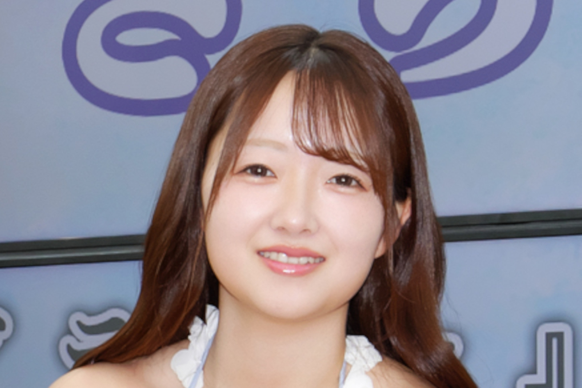 ASCII.jp：迫力満点のIカップが魅力！ 今話題のあいざわさちこ、早くも2nd DVDリリース (1/2)