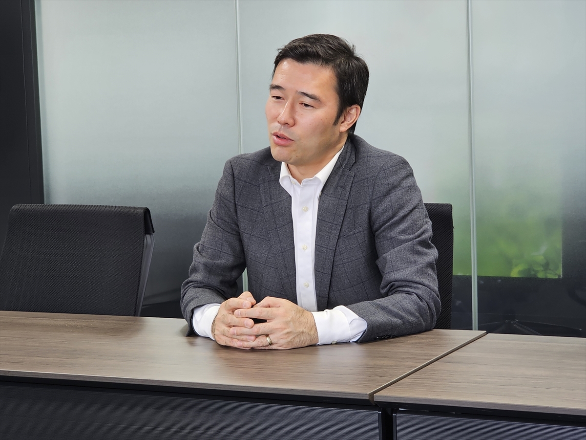 FCNTの再出発から1年半、桑山新社長が語る「FCNTらしさとは“安心感”」 - 週刊アスキー