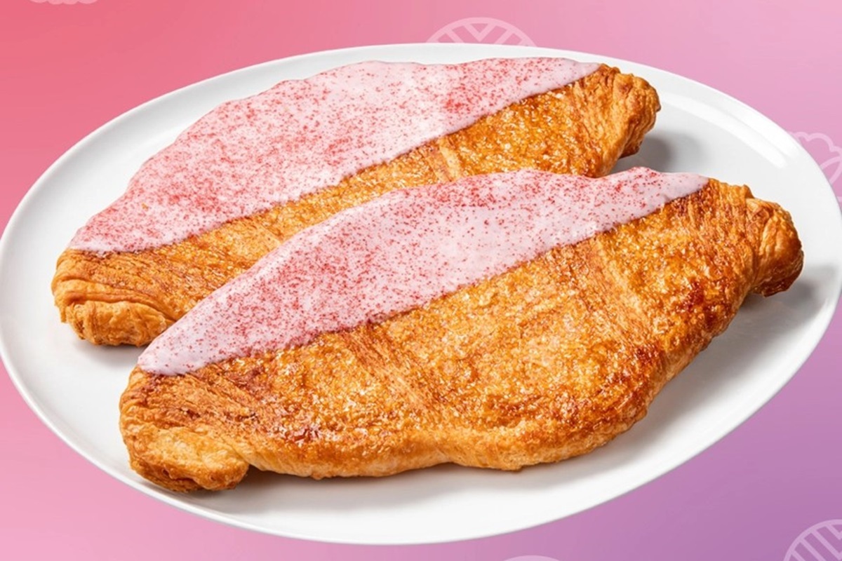 ASCII.jp：SNSで話題になったセブンの「潰れたクロワッサン」が今度はイチゴ味で登場するよ！