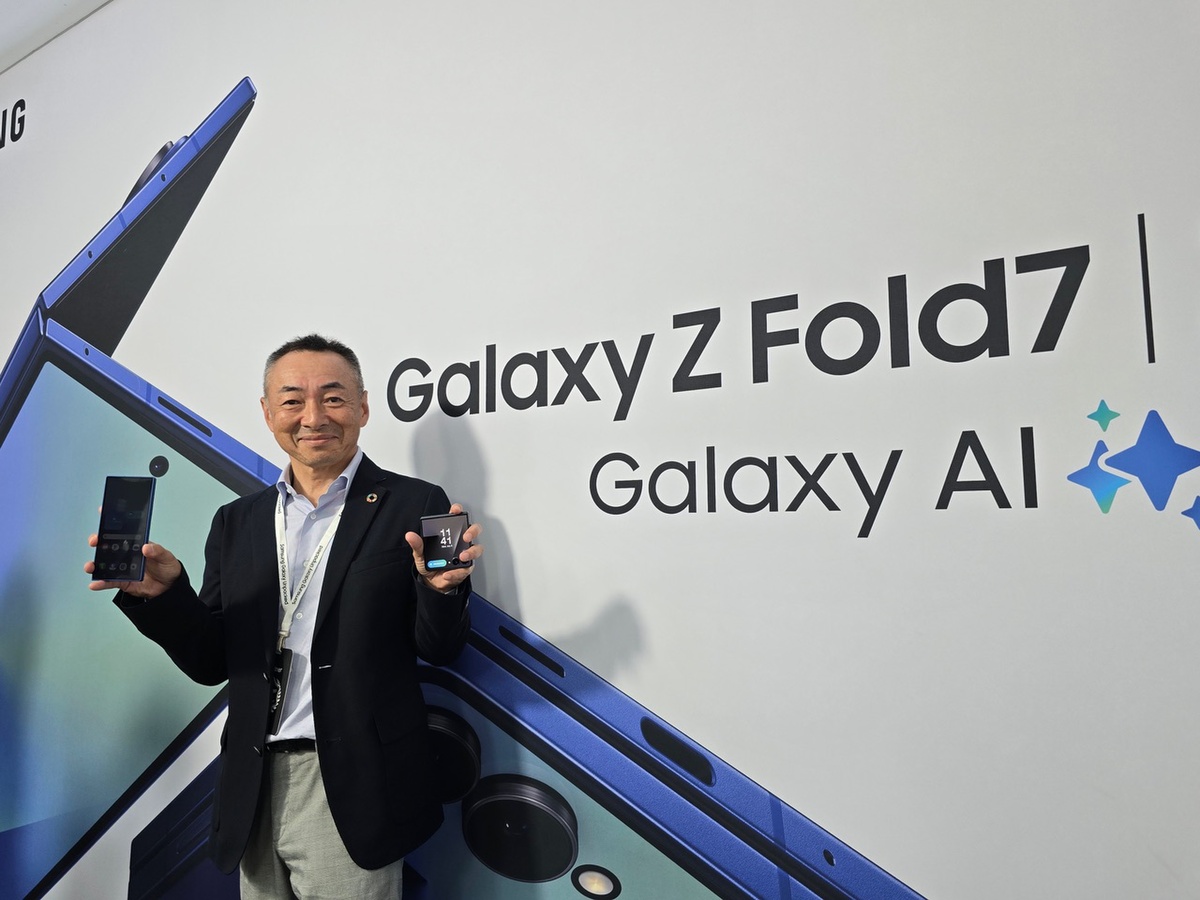 ASCII.jp：ソフトバンク「Galaxy」効果で契約増 他社から顧客奪う (1/4)